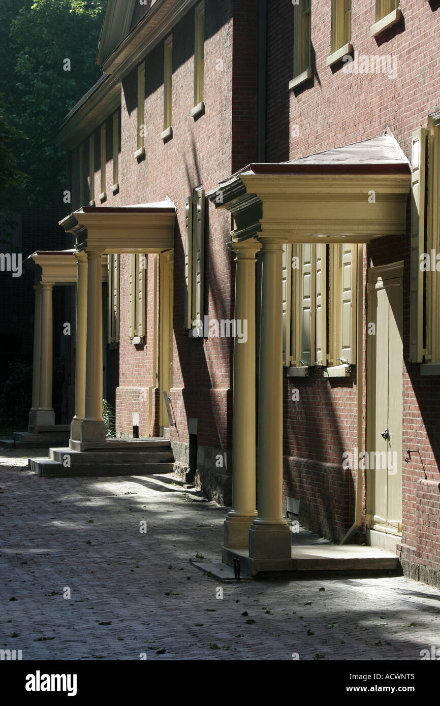 Arch Street Friends Meeting House Old City district Philadelphia ...