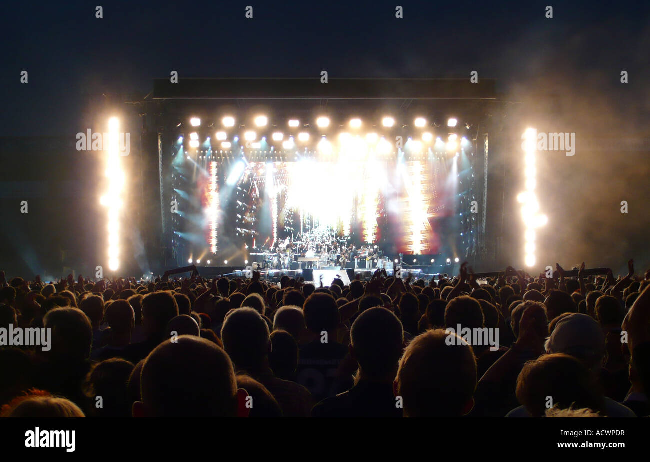 visitors fans at live concert Stock Photo - Alamy