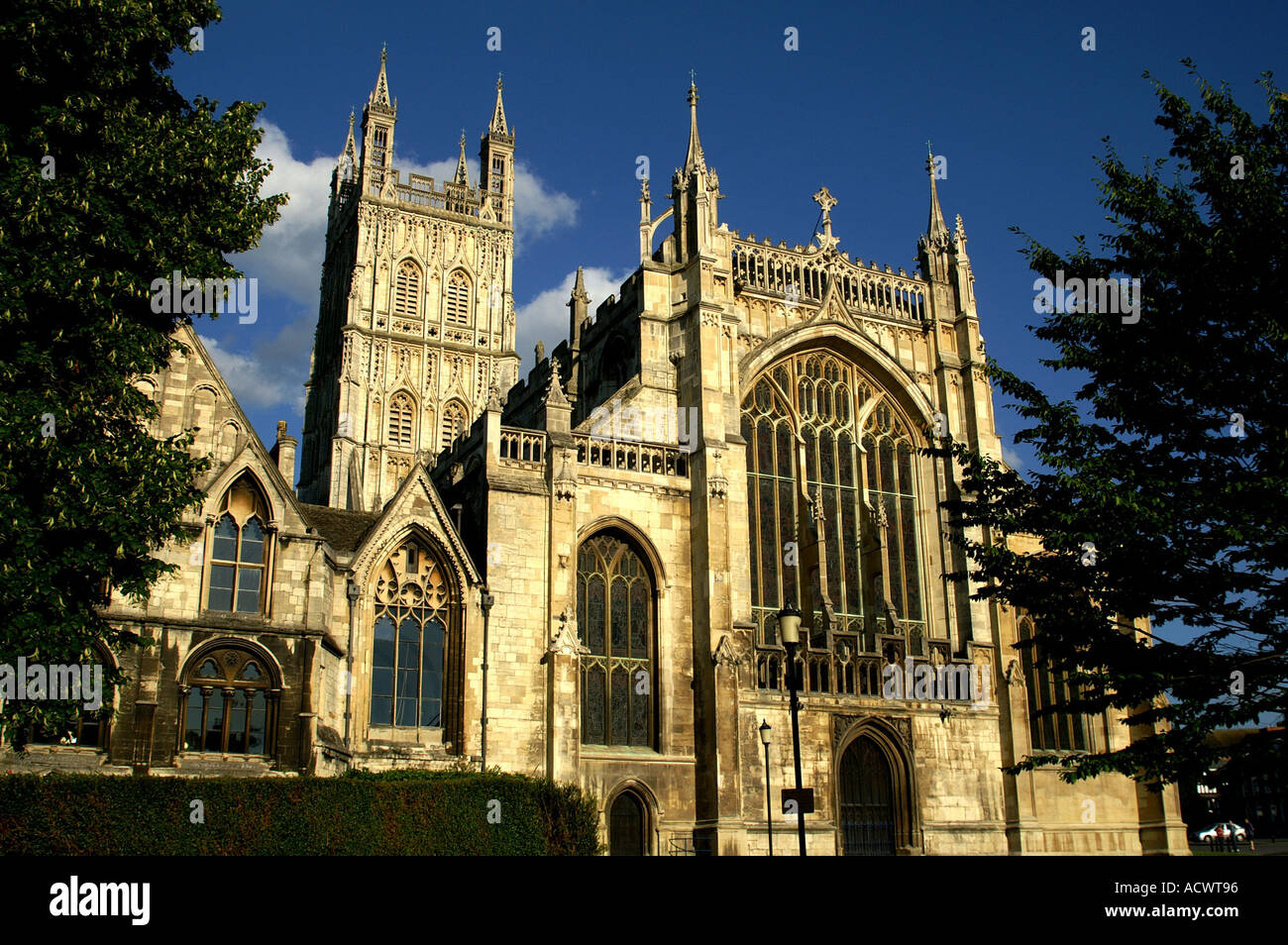 Cathedral entrance gloucester cathedral gloucester hi-res stock ...
