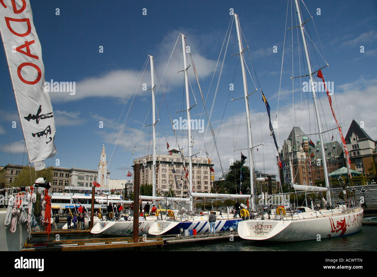 Race around the world hi-res stock photography and images - Alamy