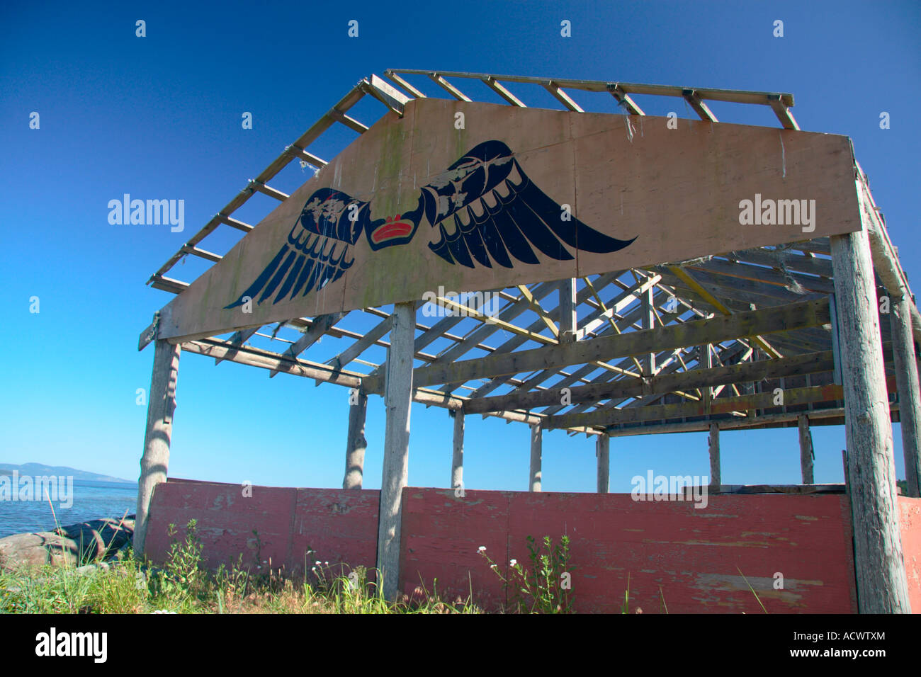 Native structure west coast native Stock Photo - Alamy