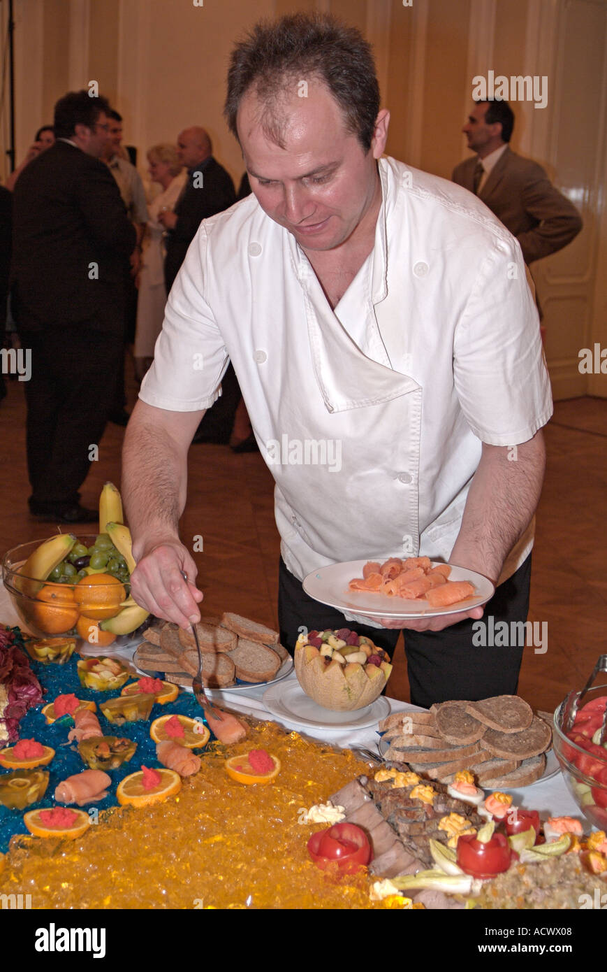 Chef finishing touches hi-res stock photography and images - Alamy