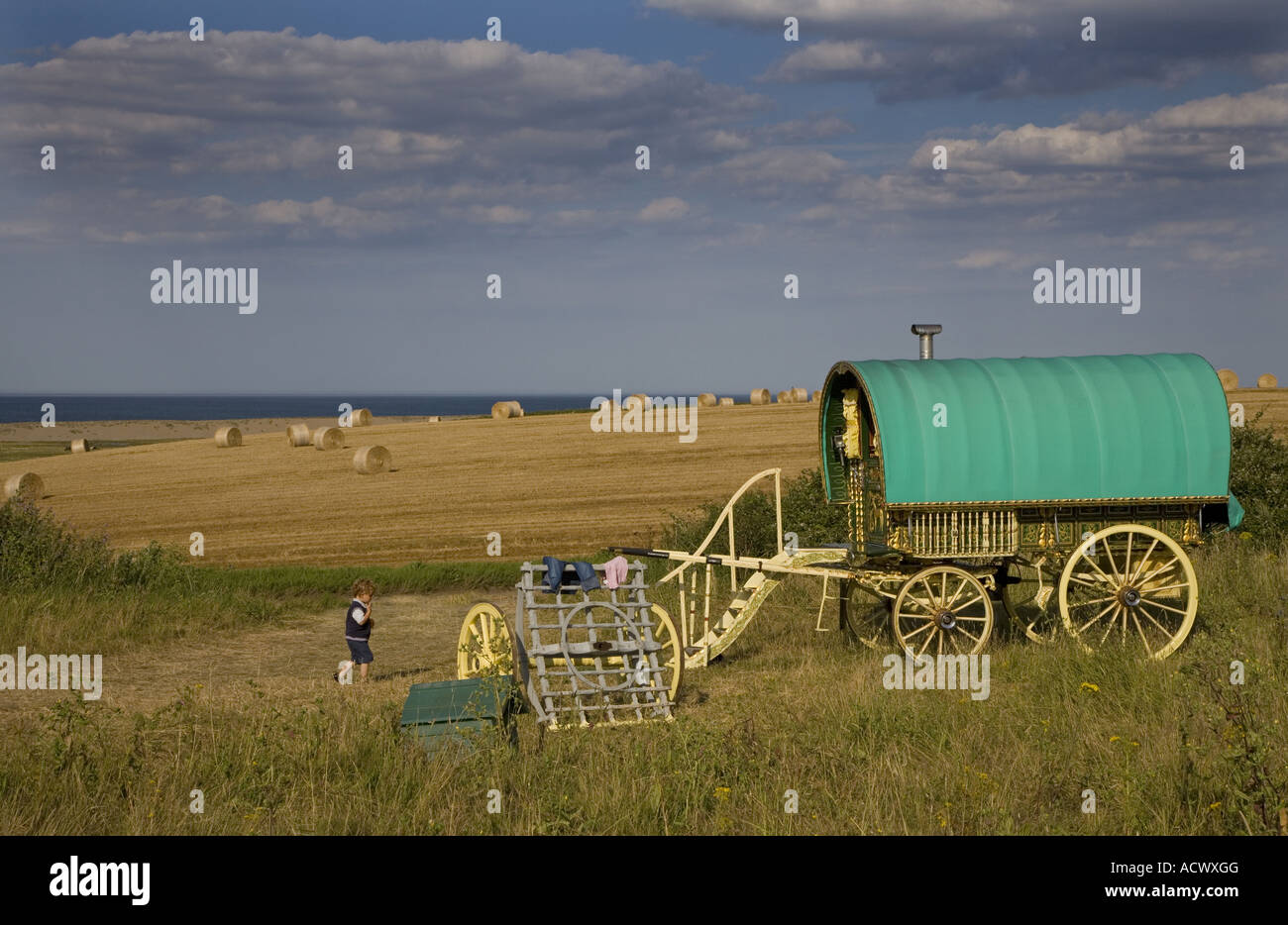 Romany Traditional Caravan Norfolk Stock Photo - Alamy