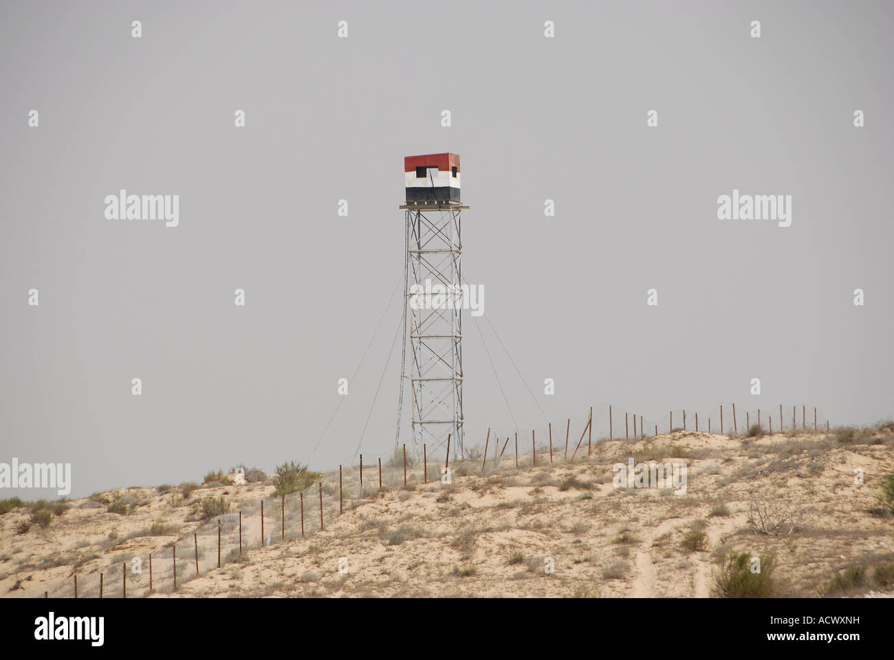 Egyptian military observation tower border hi-res stock photography and ...