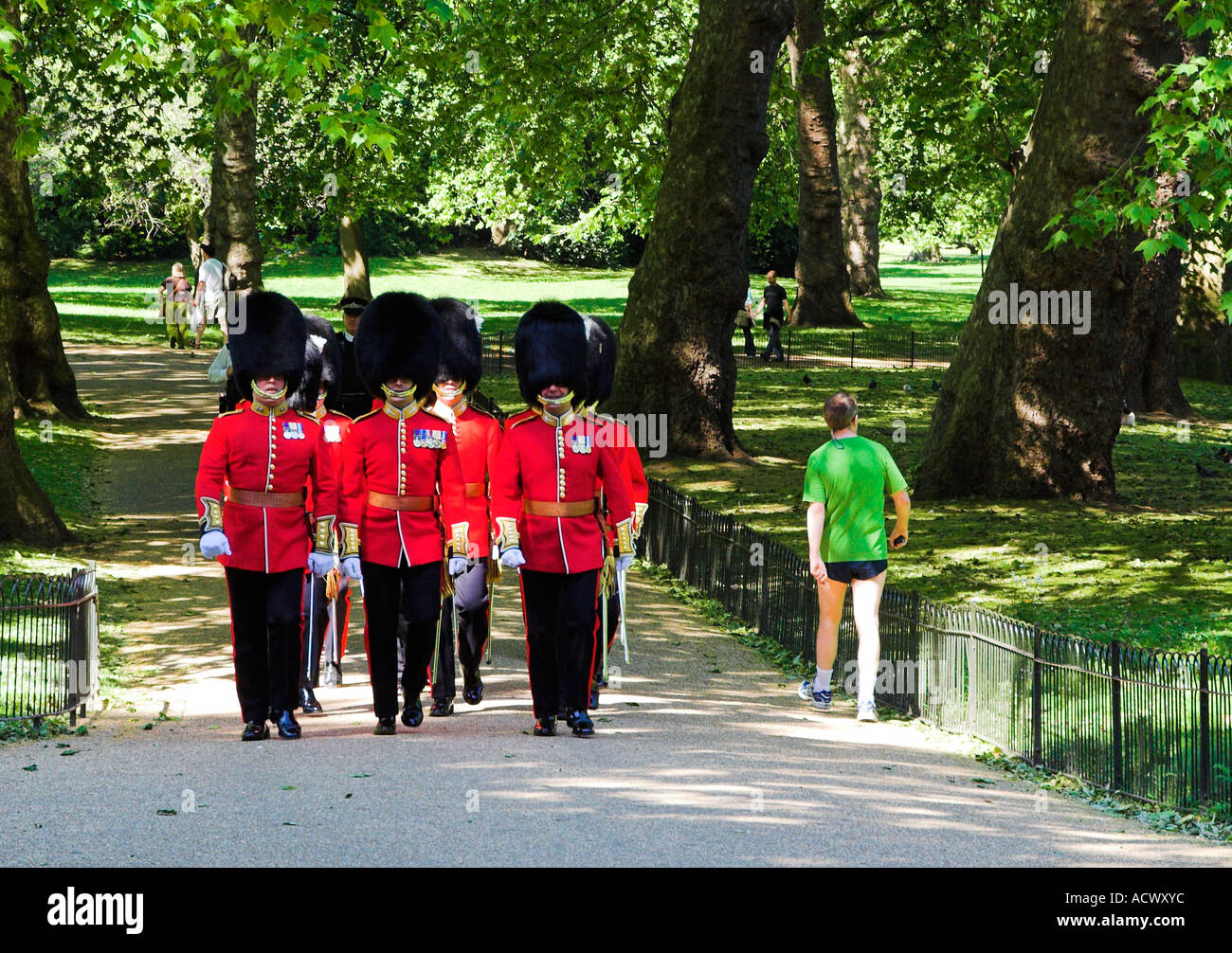 British soldiers in full parade dress in St James' Park, London Stock ...