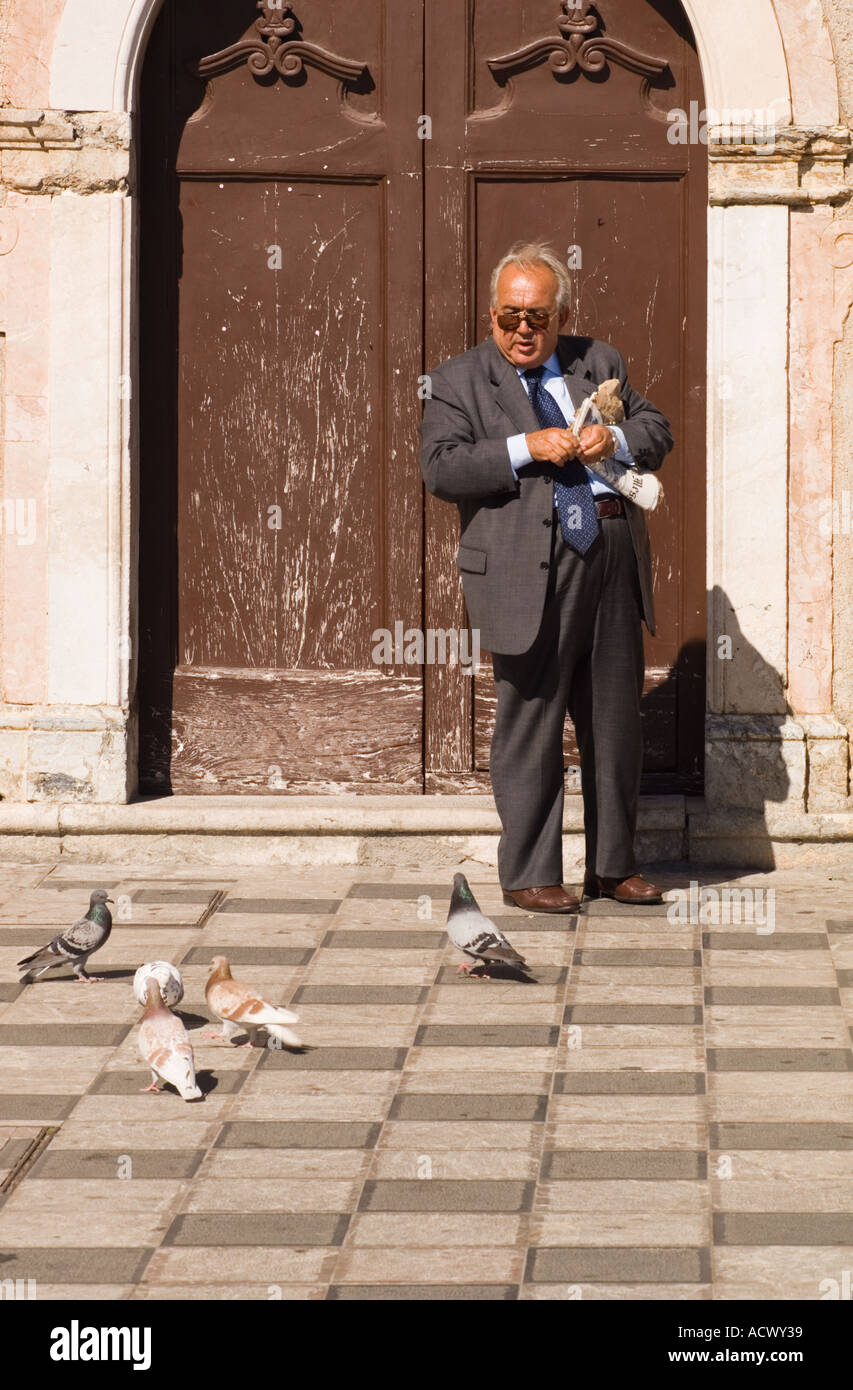 Old italian man hi-res stock photography and images - Alamy