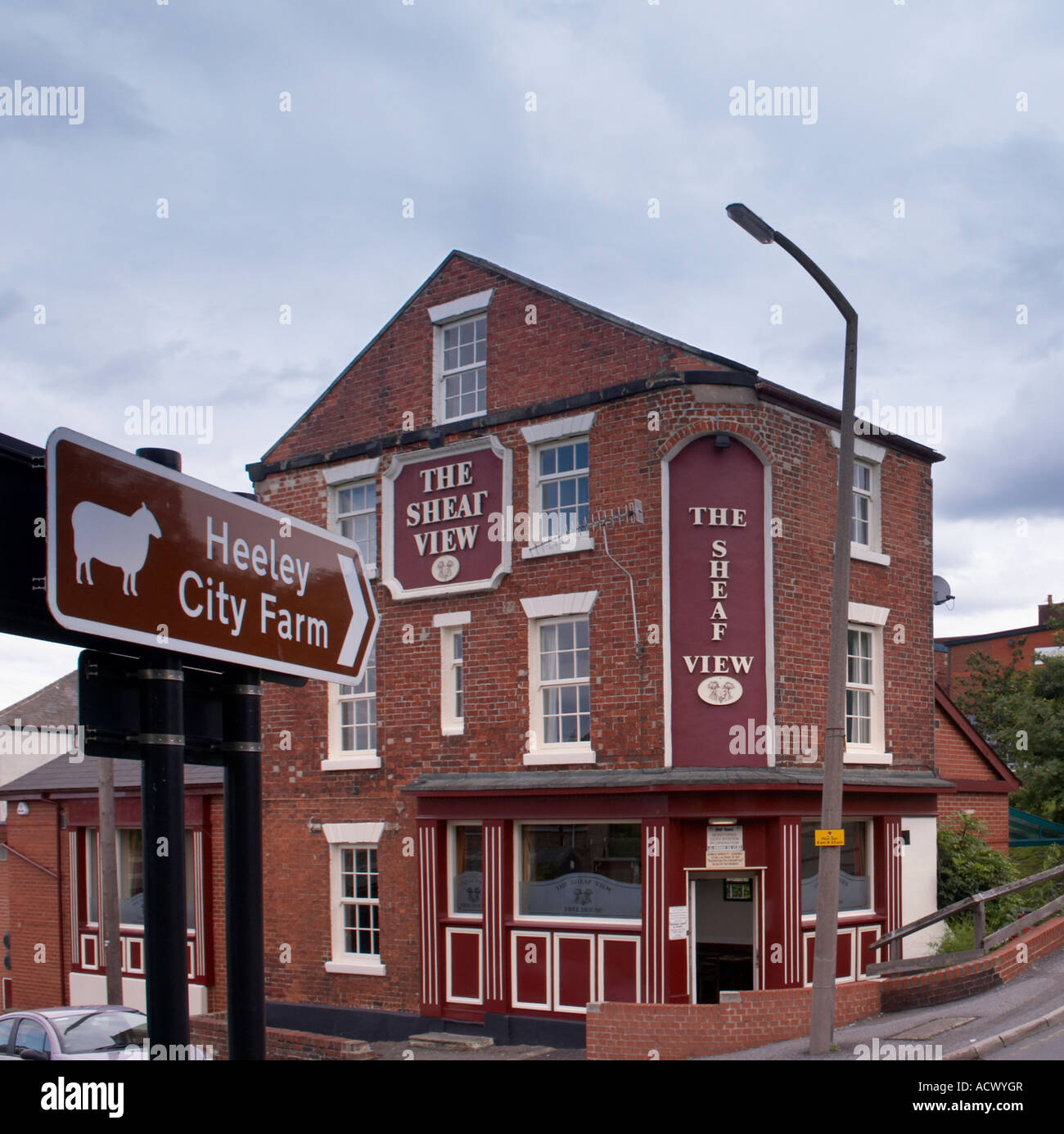 "The Sheaf View" " public house" and Heely "City Farm" sign in ...