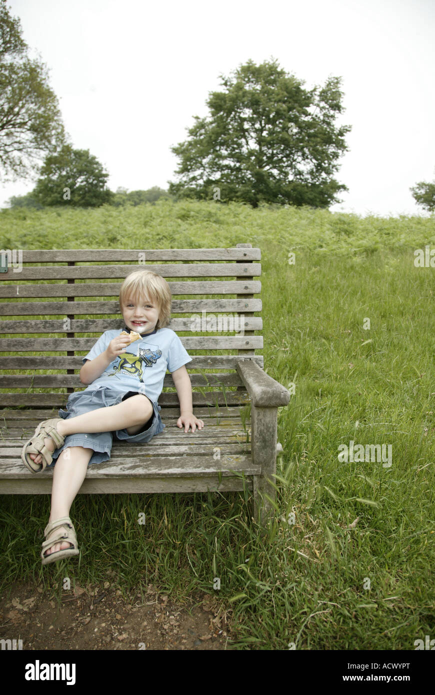 Ice cream park bench hi-res stock photography and images - Alamy