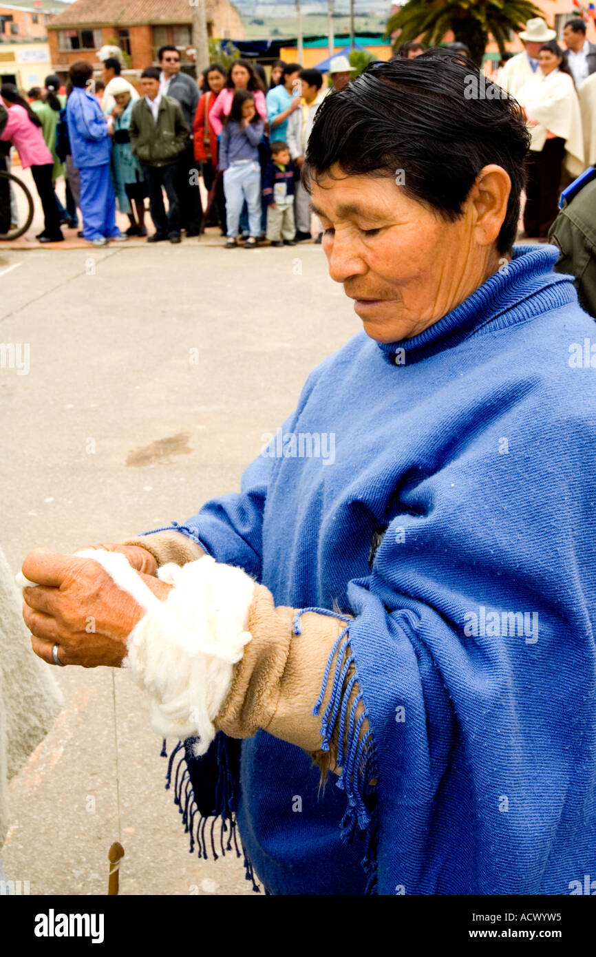Carding wool hi-res stock photography and images - Alamy