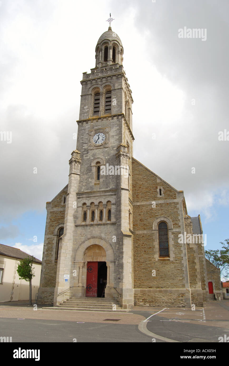 parish church st gilles croix de vie vendee france no 2503 Stock Photo ...