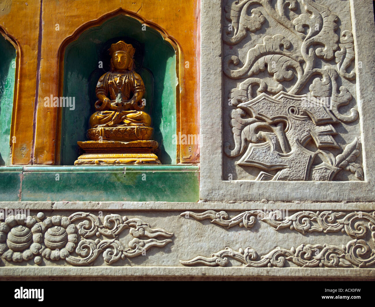Sumeru temple hi-res stock photography and images - Alamy