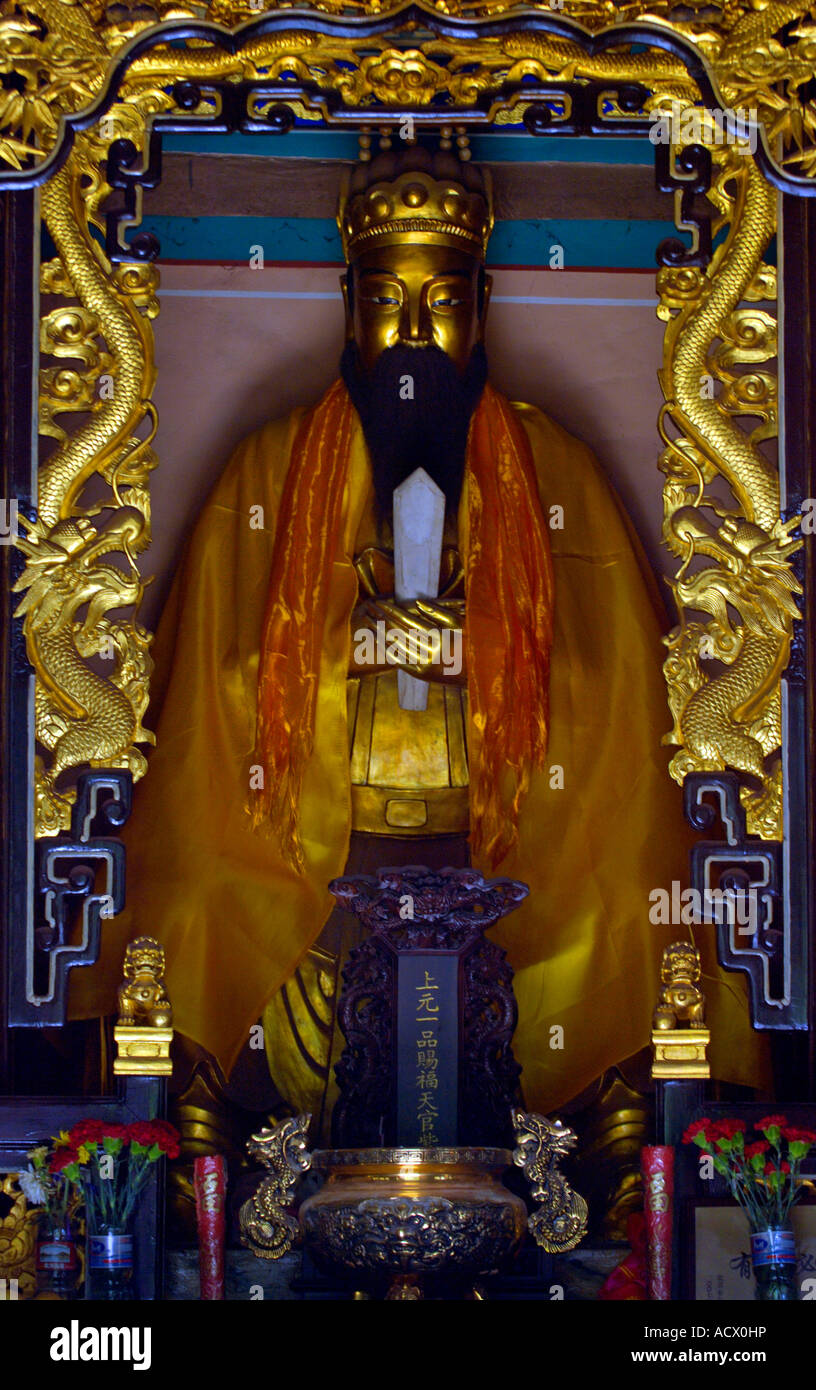 White cloud temple hi-res stock photography and images - Alamy