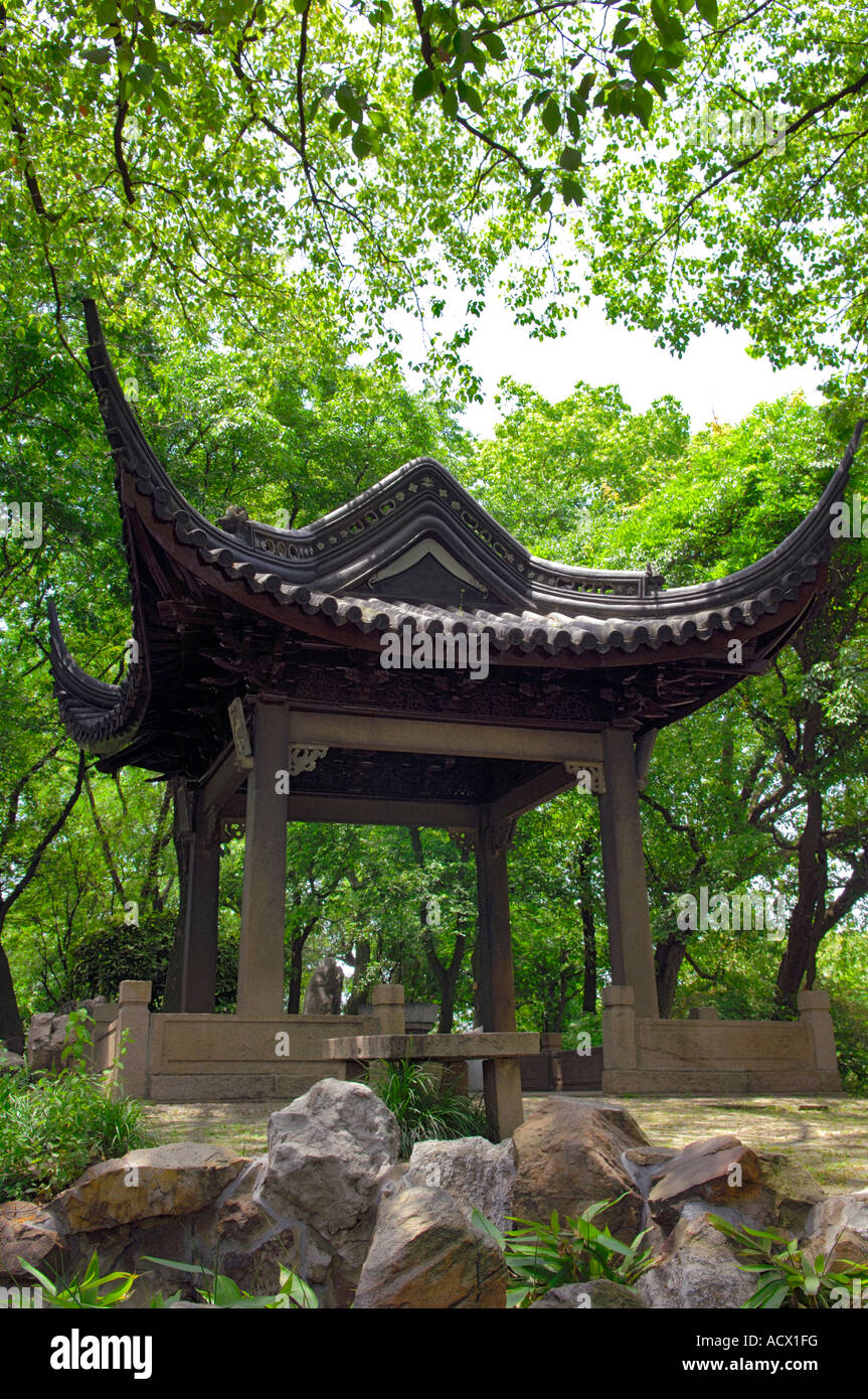The Blue Wave Pavilion gardens in Suzhou, China Stock Photo - Alamy
