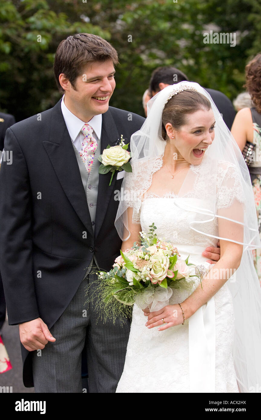 Candid wedding shot hi-res stock photography and images - Alamy