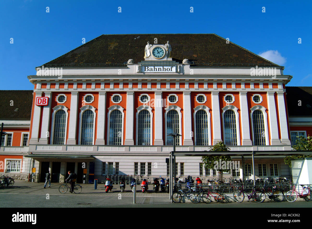 Central station hamm hi-res stock photography and images - Alamy