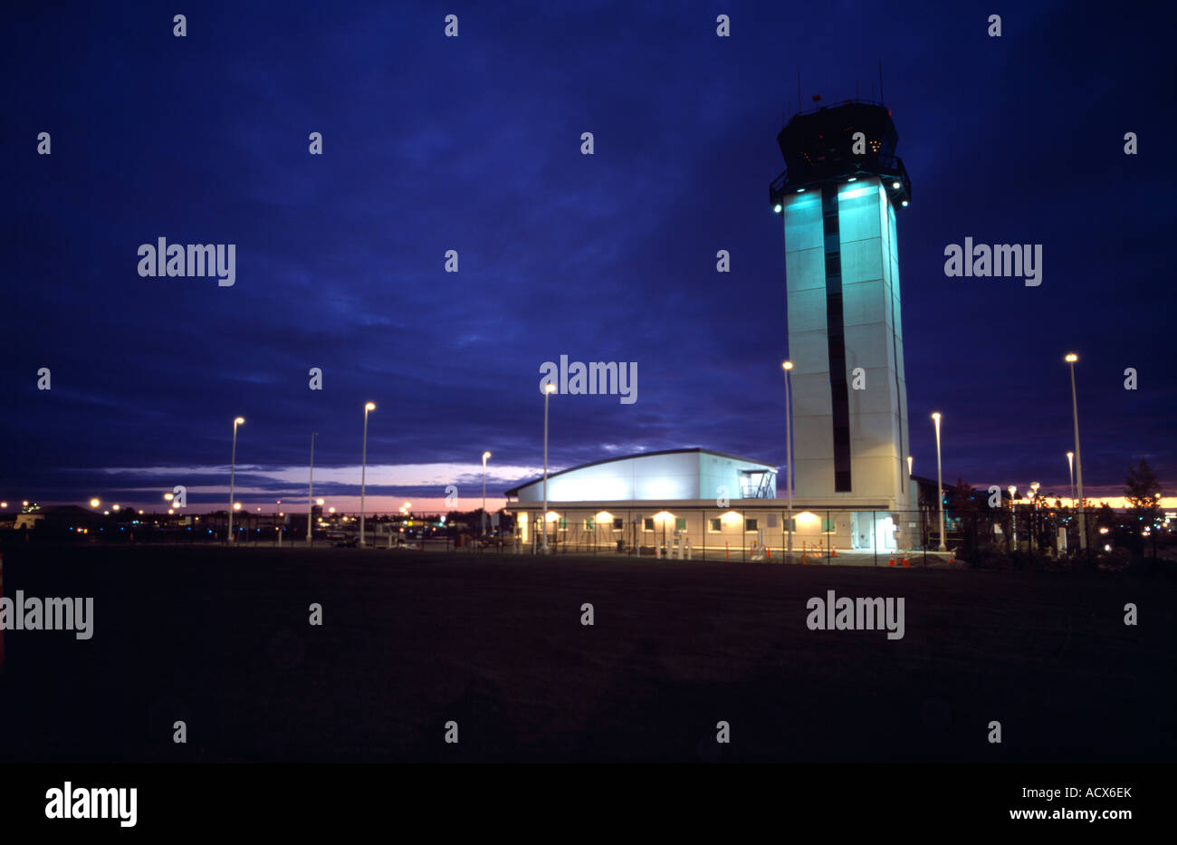 Air traffic control tower at night hi-res stock photography and images ...