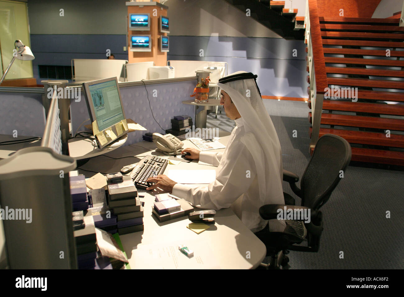 Arab news tv hi-res stock photography and images - Alamy