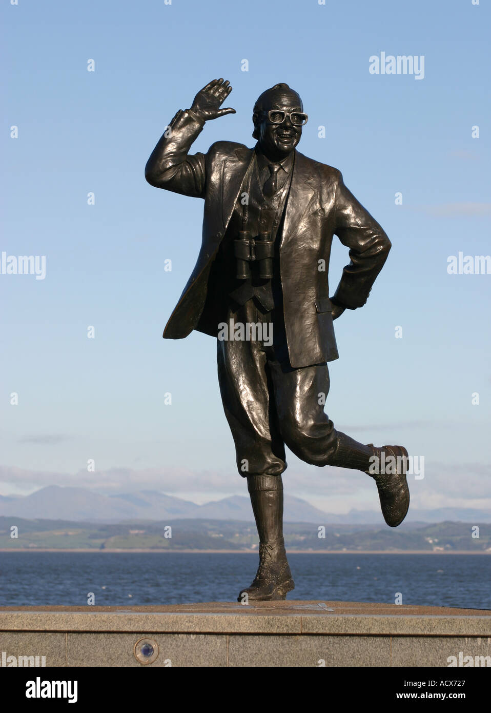 Eric Morecambe Statue Stock Photo - Alamy