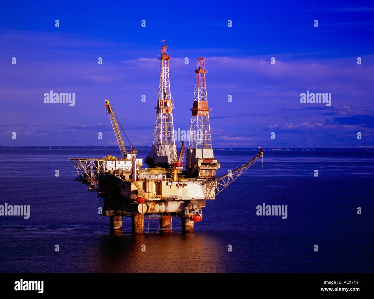 Unocal hi-res stock photography and images - Alamy