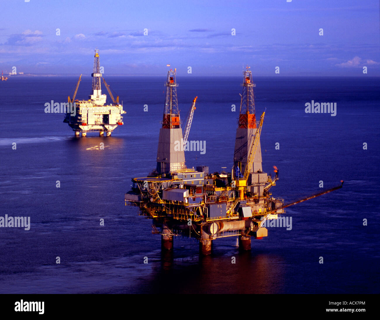 Alaska offshore gas production hi-res stock photography and images - Alamy