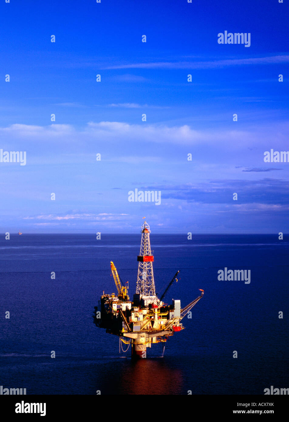 Chevron Oil Rig High Resolution Stock Photography and Images - Alamy