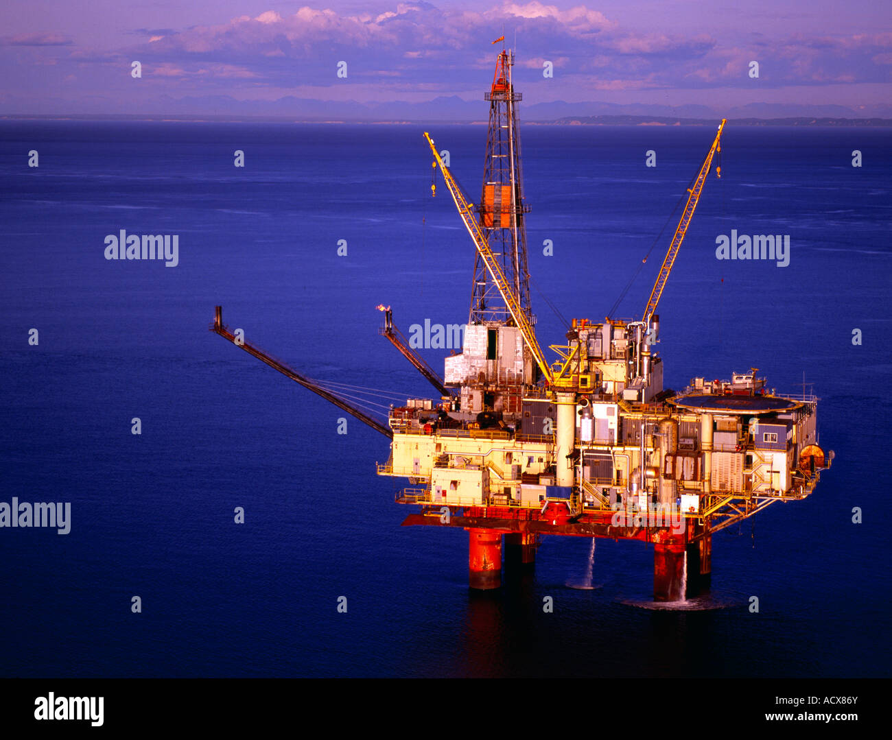 Alaska cook inlet gas production hi-res stock photography and images ...