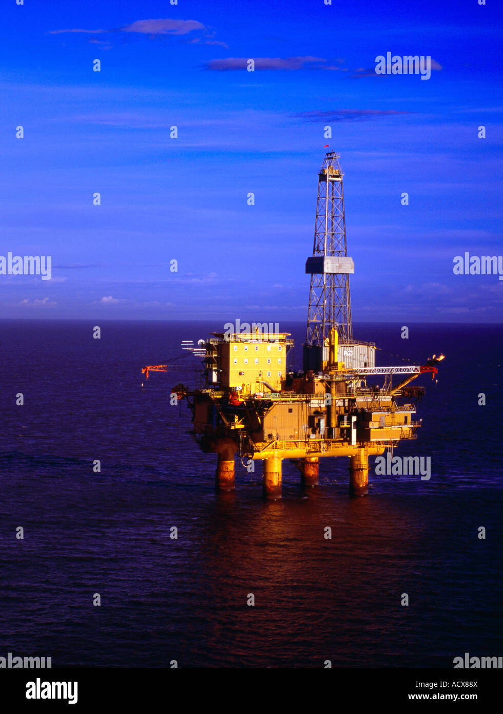 Cook inlet oil production hi-res stock photography and images - Alamy