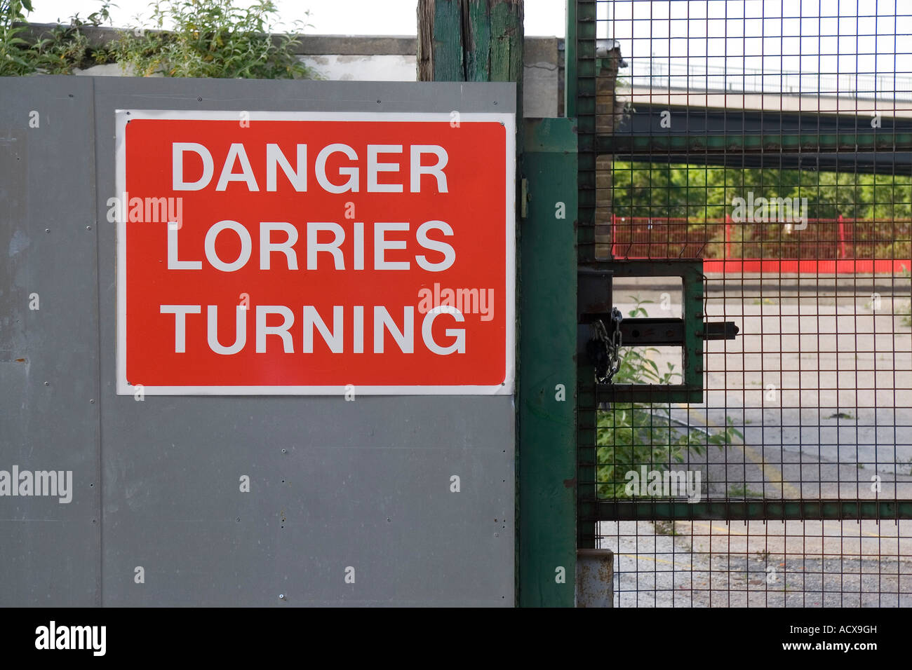 Trucks Turning Sign High Resolution Stock Photography and Images - Alamy
