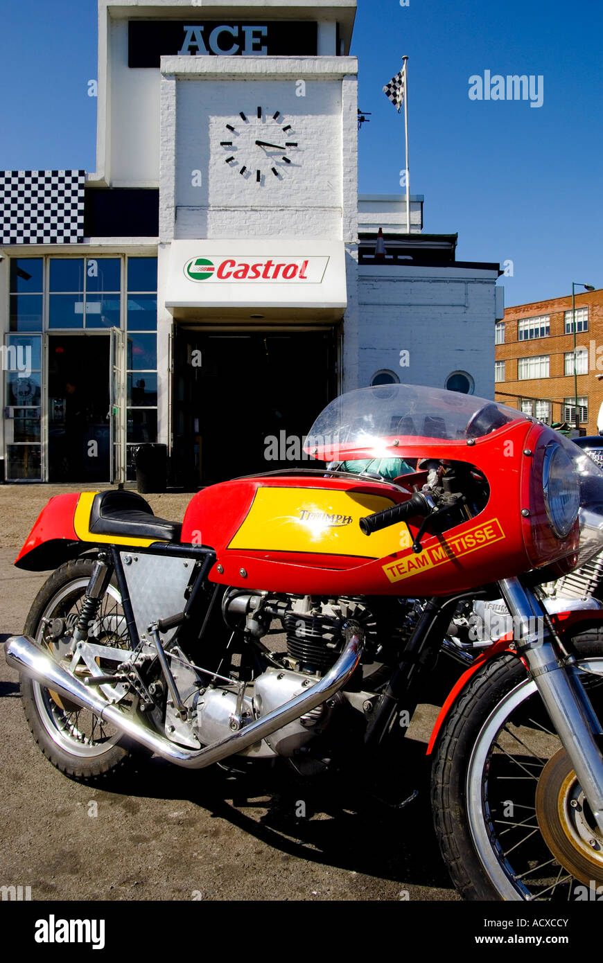 Ace cafe motorcycle hi-res stock photography and images - Alamy