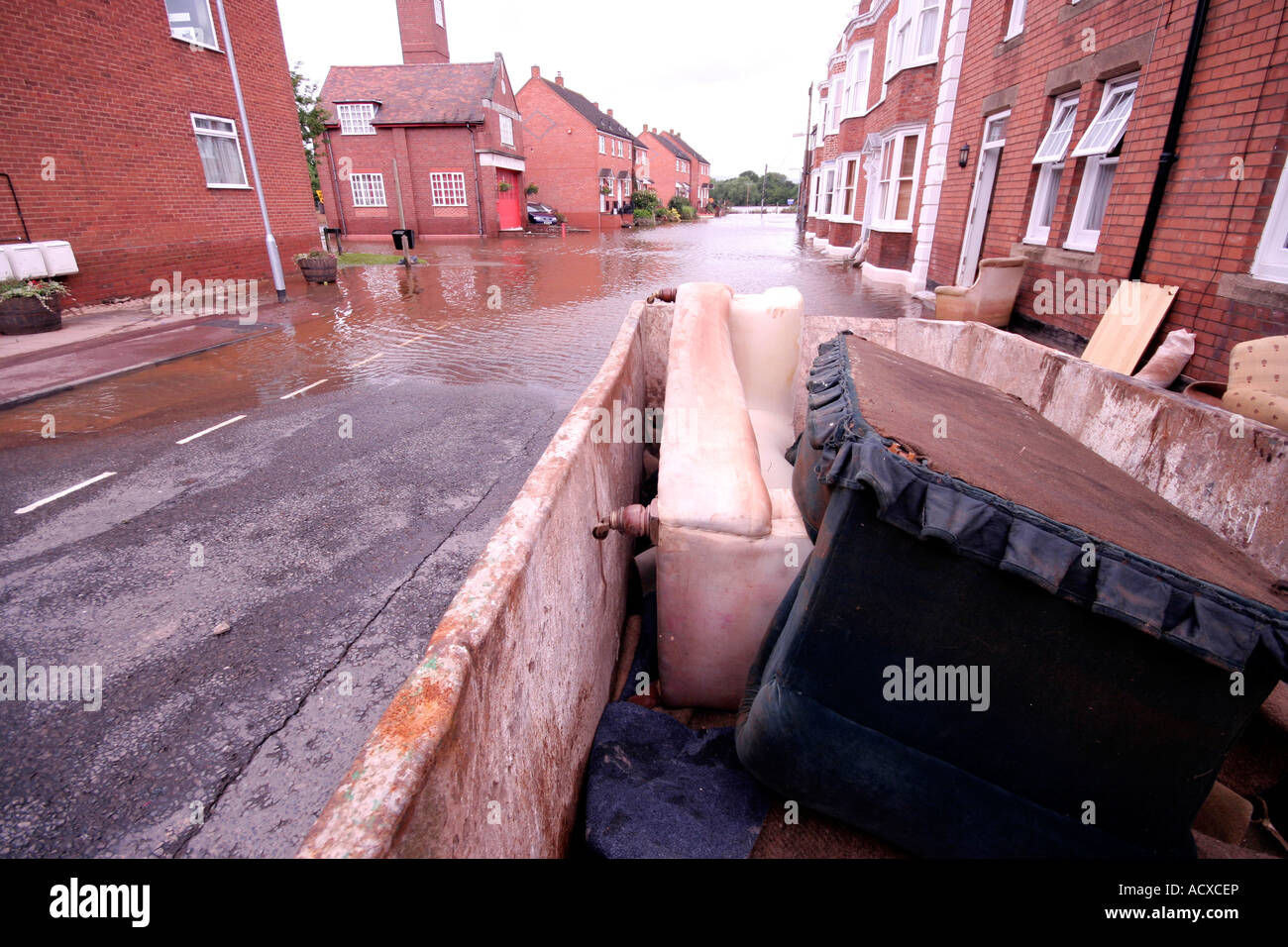 Flood damage uk hi-res stock photography and images - Alamy