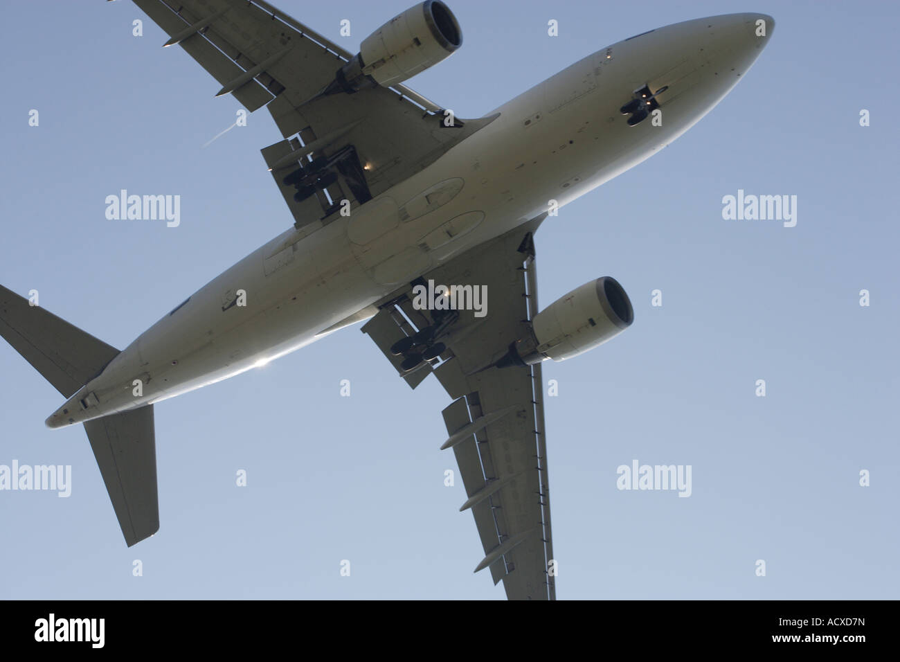 Avión boing hi-res stock photography and images - Alamy