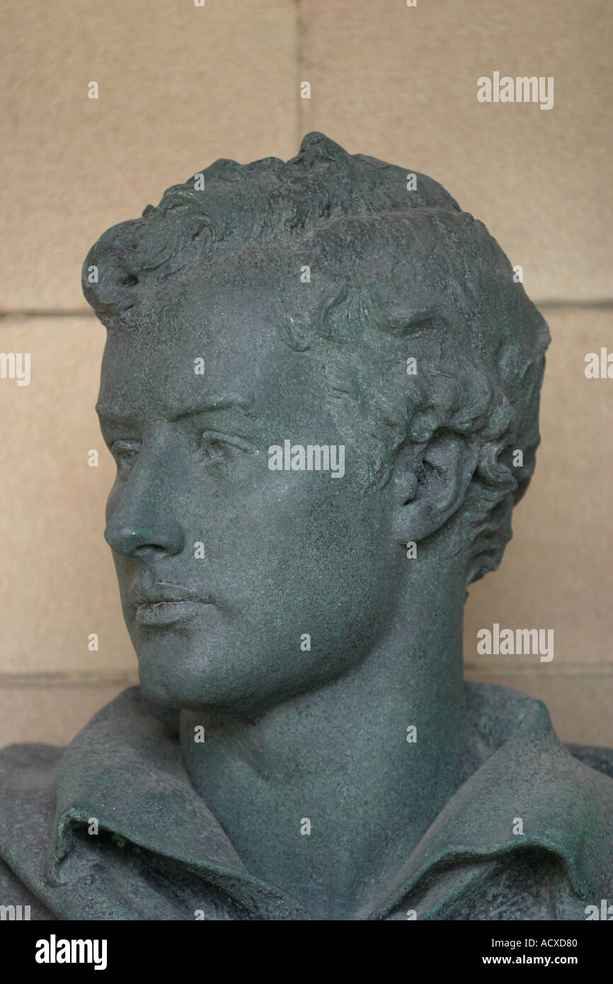 Bust of lord byron hi-res stock photography and images - Alamy
