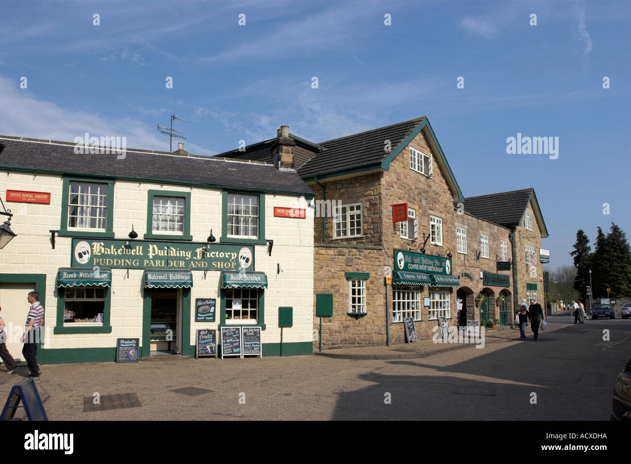 Bakewell tourist sign hi-res stock photography and images - Alamy