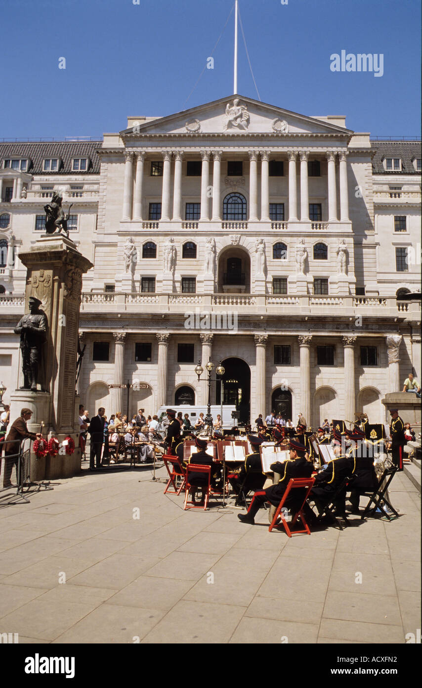 Royal exchange frontage hi-res stock photography and images - Alamy
