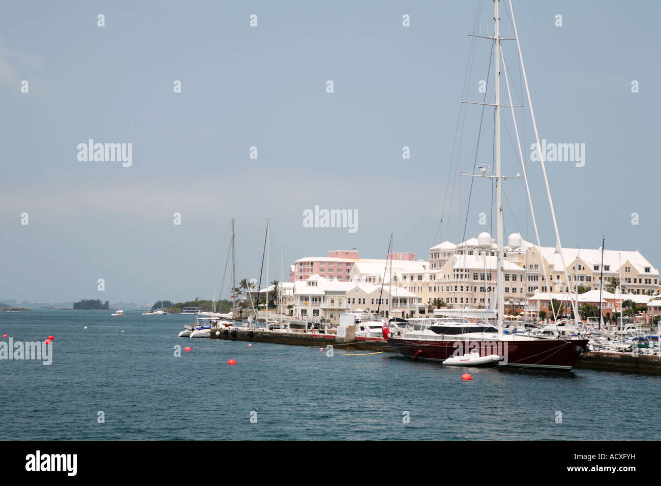 Bermuda fort hamilton hi-res stock photography and images - Alamy