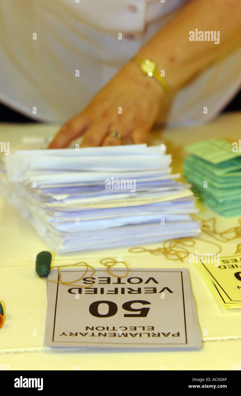 Election count britain hi-res stock photography and images - Alamy