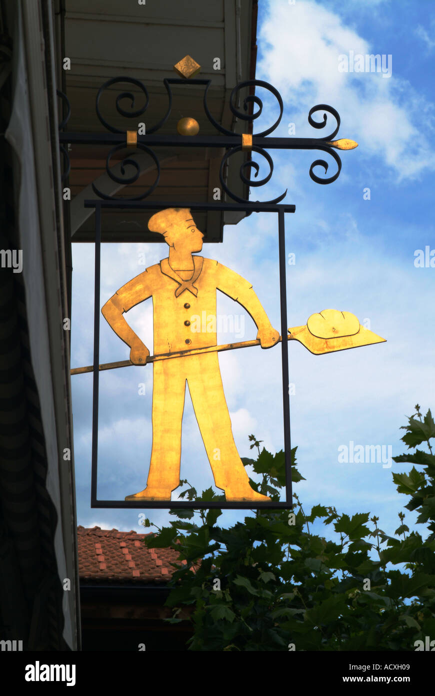Baker shop sign hi-res stock photography and images - Alamy