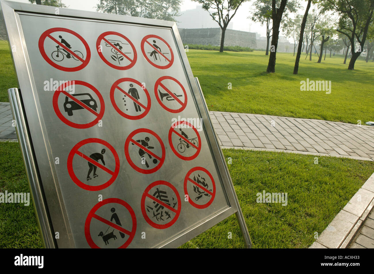 Forbidden signs hi-res stock photography and images - Alamy