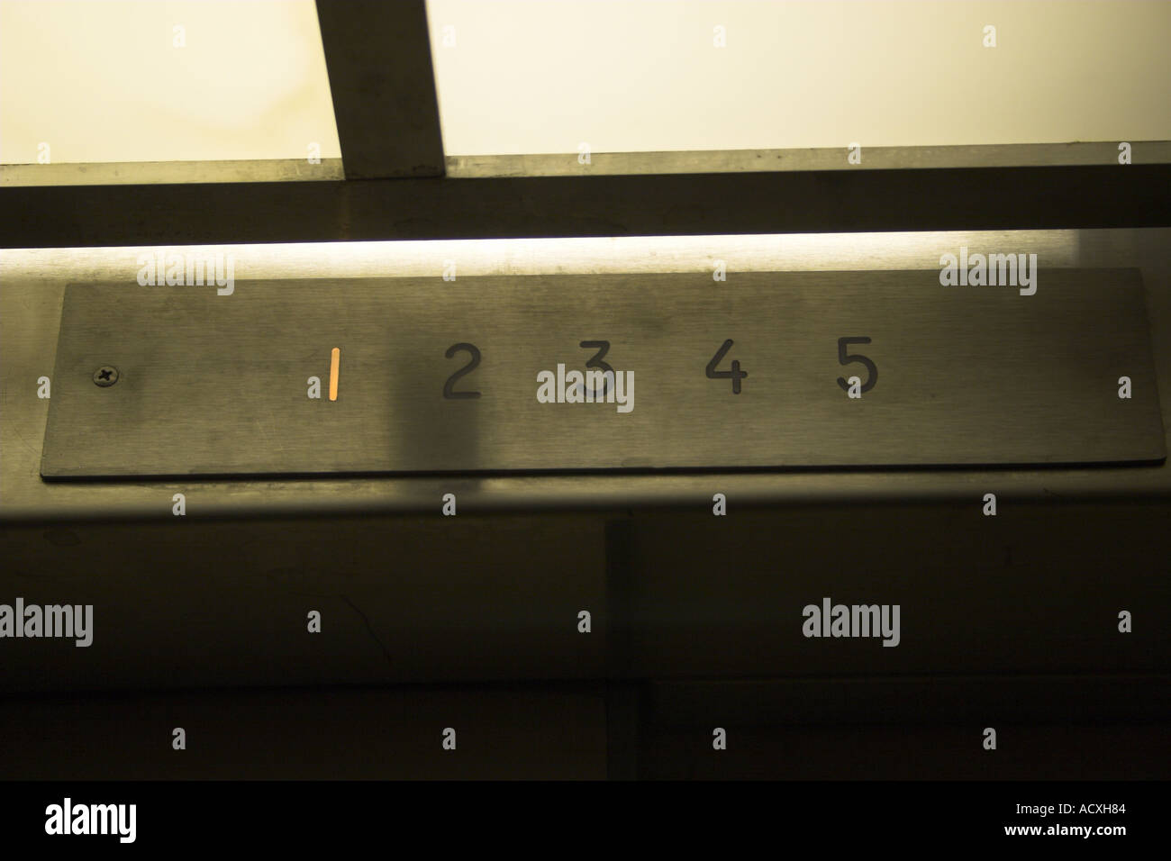 Elevator no number 4 hi-res stock photography and images - Alamy