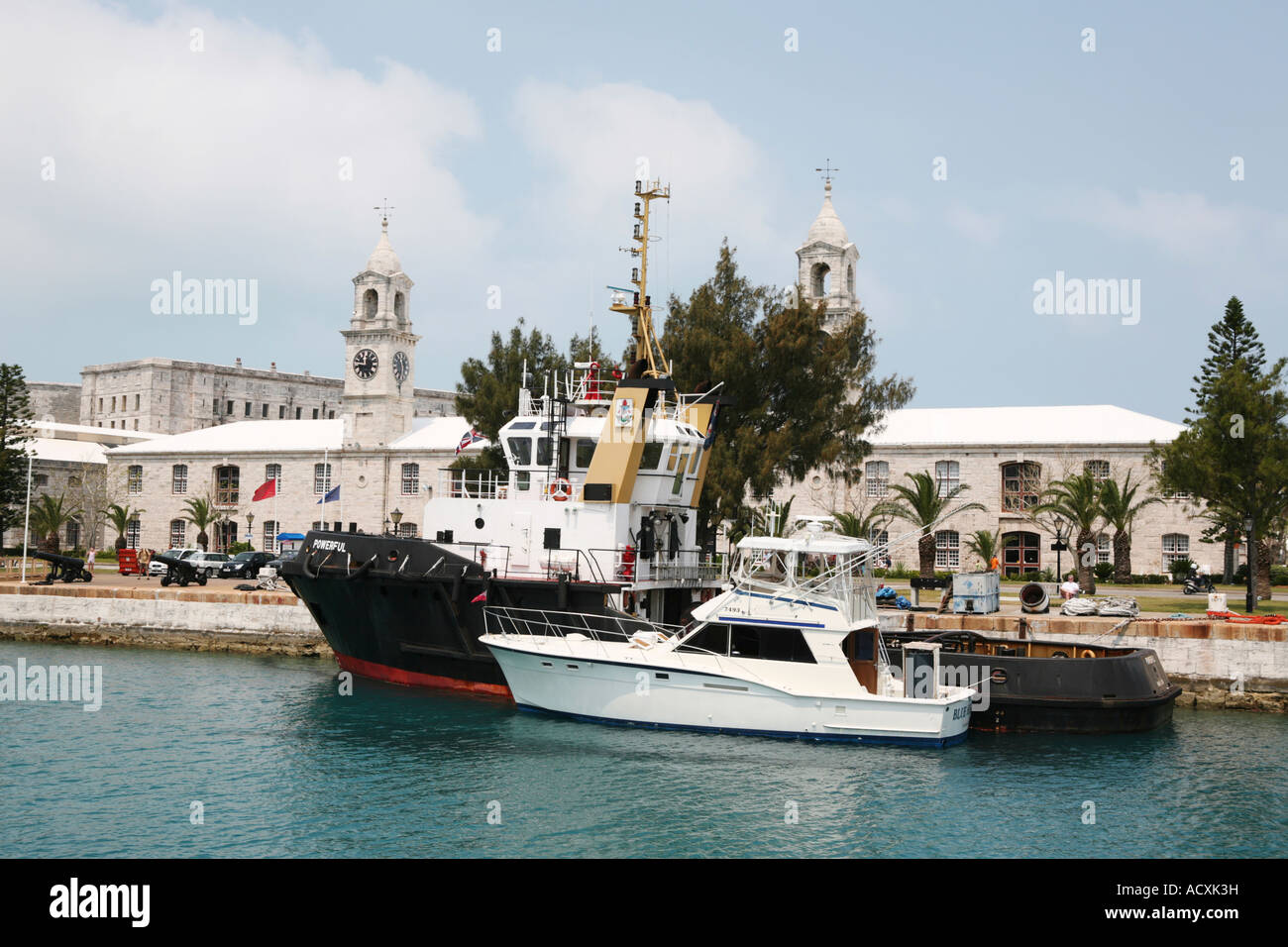 Royal naval dockyard hi-res stock photography and images - Alamy