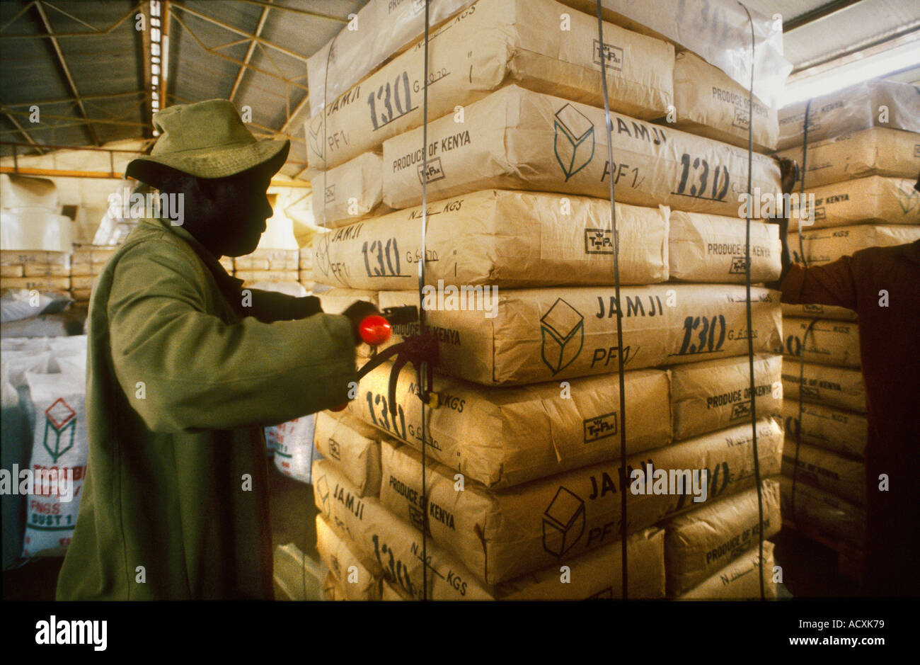 Tea packing factory hi-res stock photography and images - Alamy