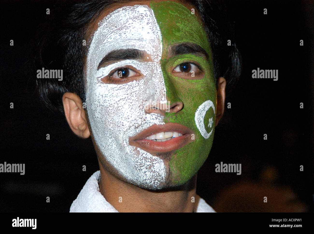 Painted face Pakistan Independence celebration London Stock Photo - Alamy