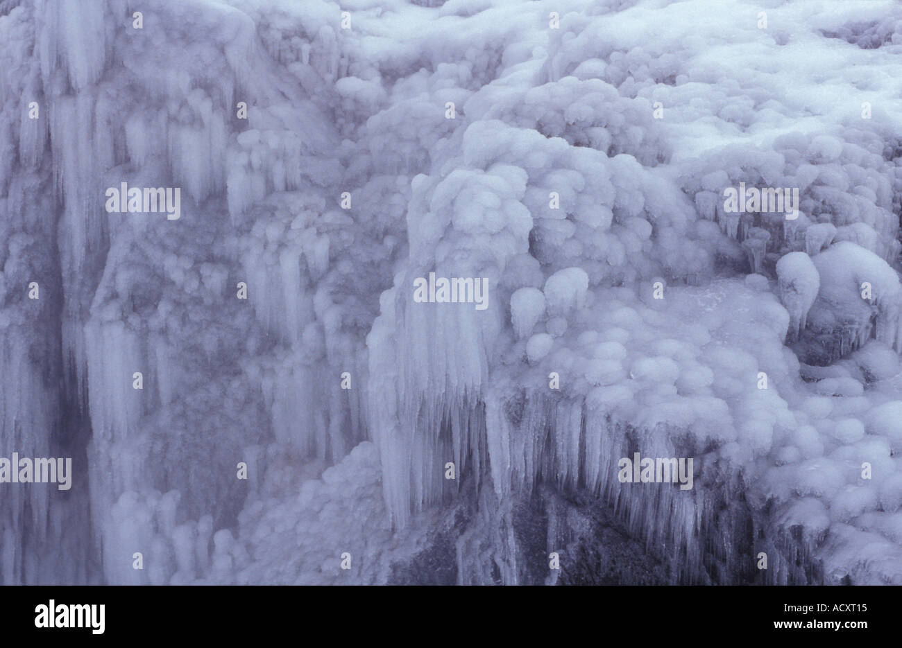 Edge of falls hi-res stock photography and images - Alamy