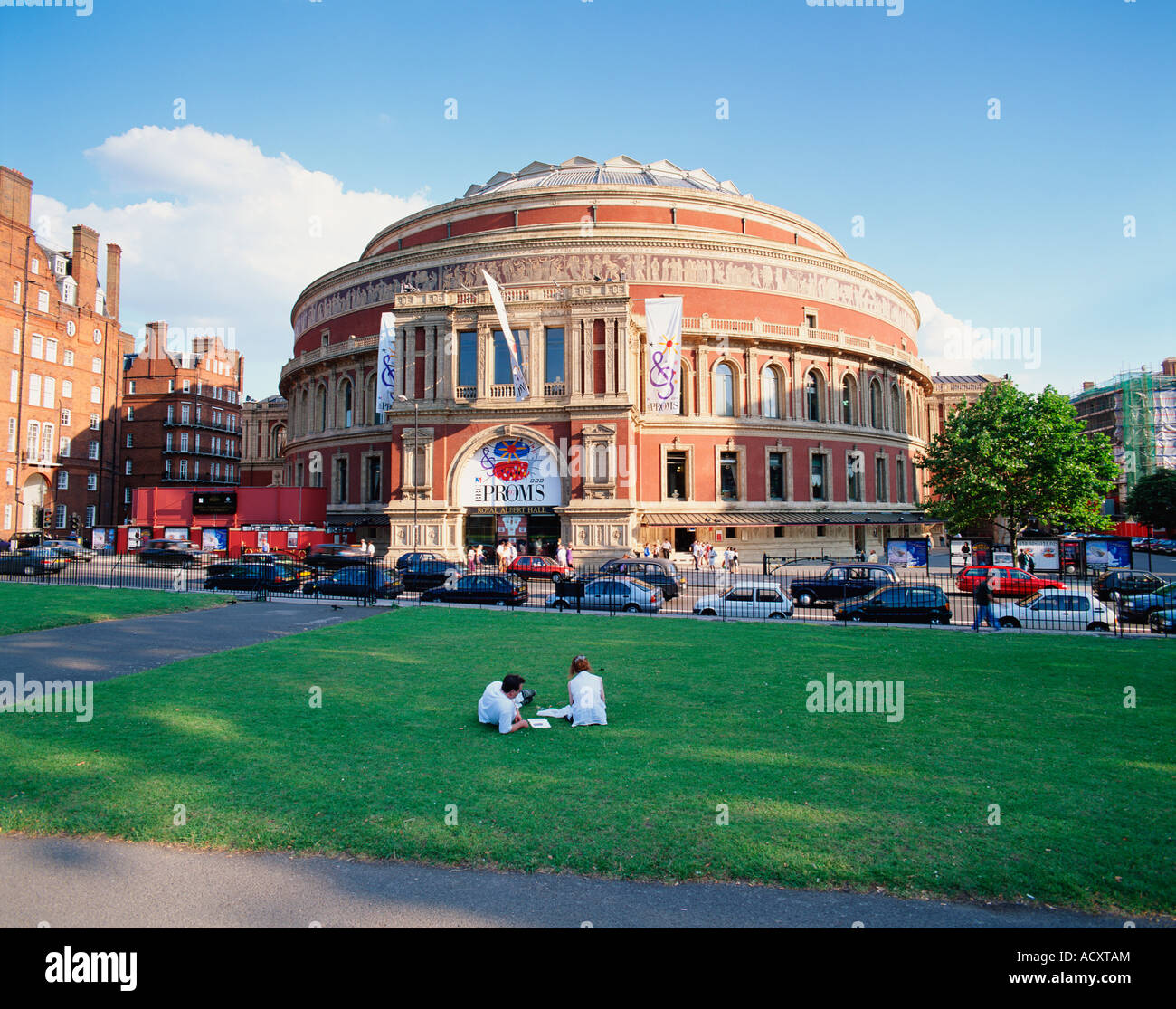 Royal albert hall london summer hi-res stock photography and images - Alamy