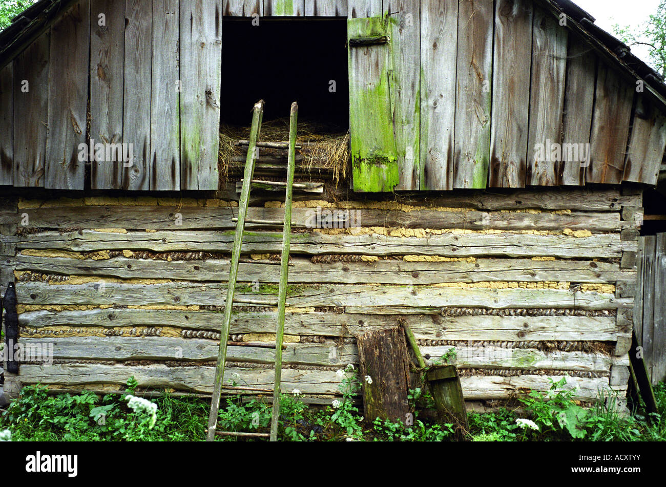 Old polish barn hi-res stock photography and images - Alamy