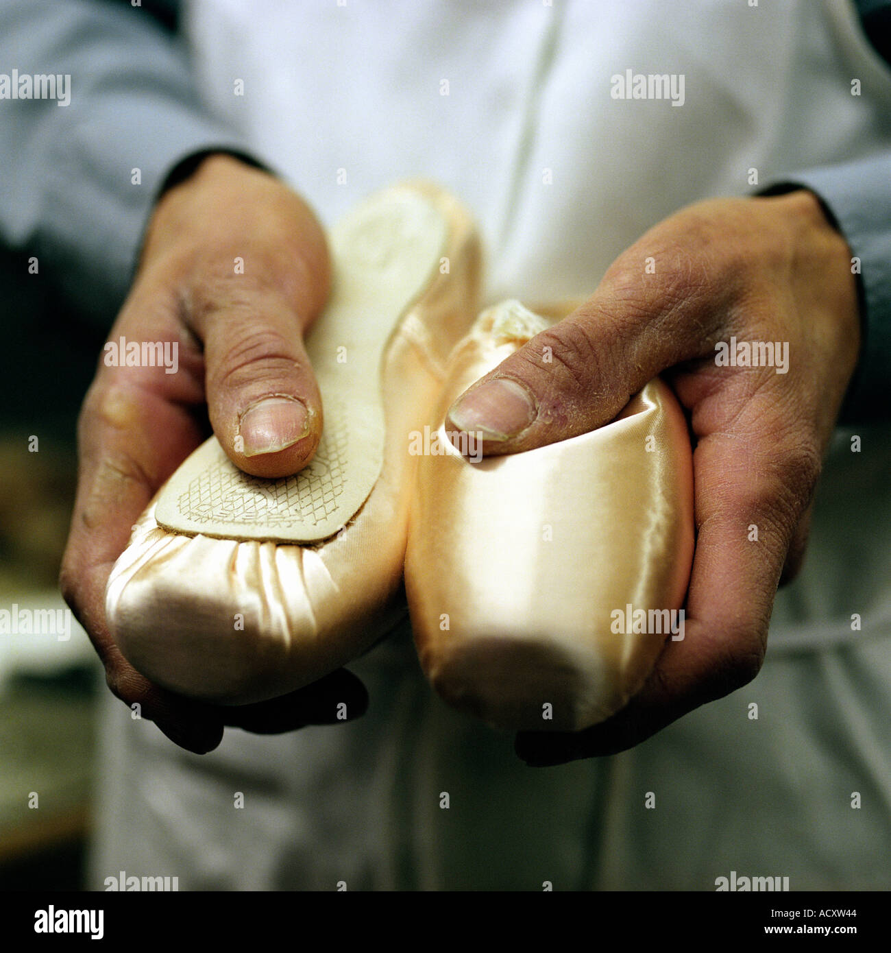 Ballet shoe making hi-res stock photography and images - Alamy