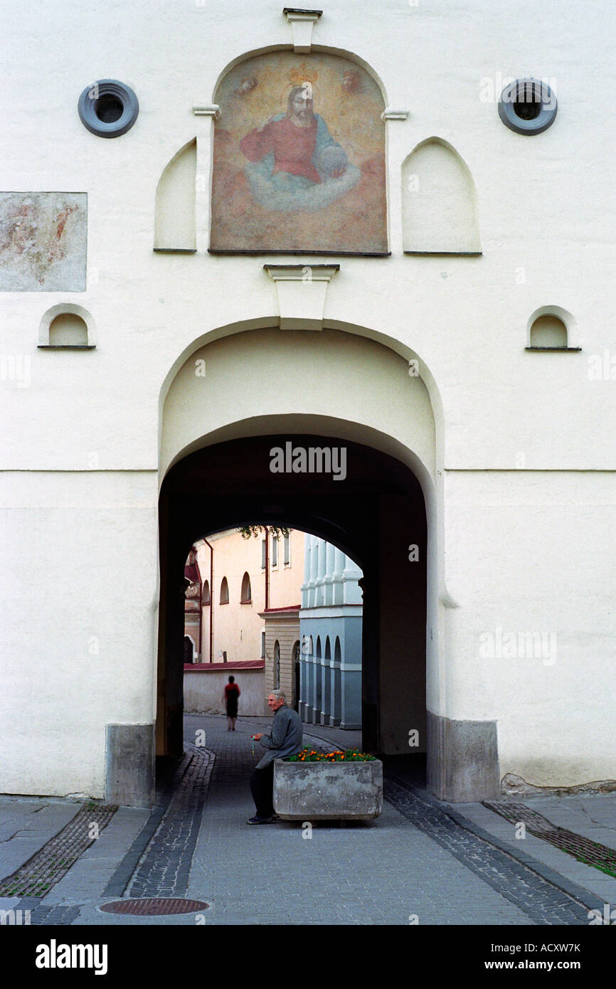 Gate of Dawn in Vilnius, Lithuania Stock Photo - Alamy
