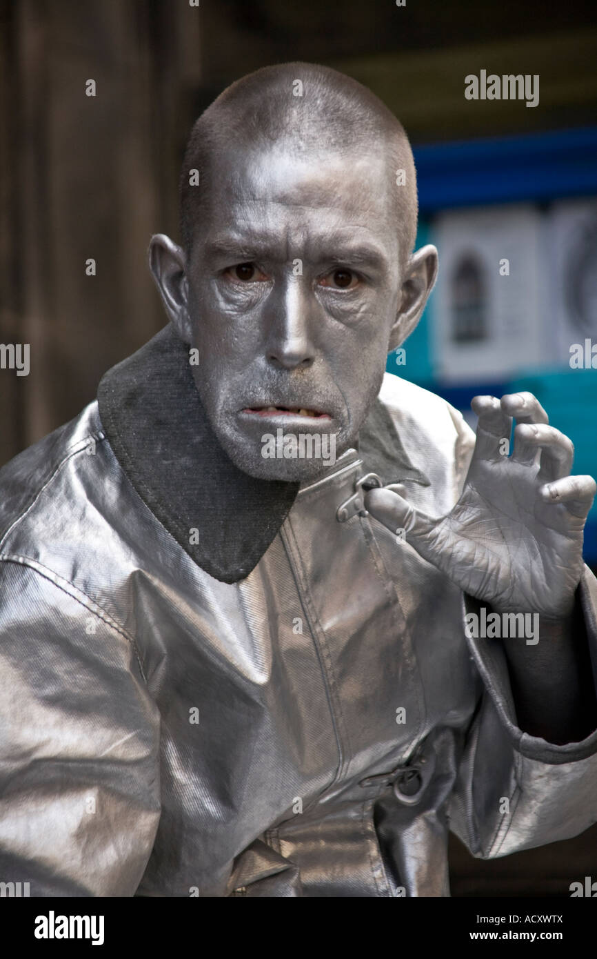 Scary living statue entertainer at the Edinburgh festival fringe Royal ...