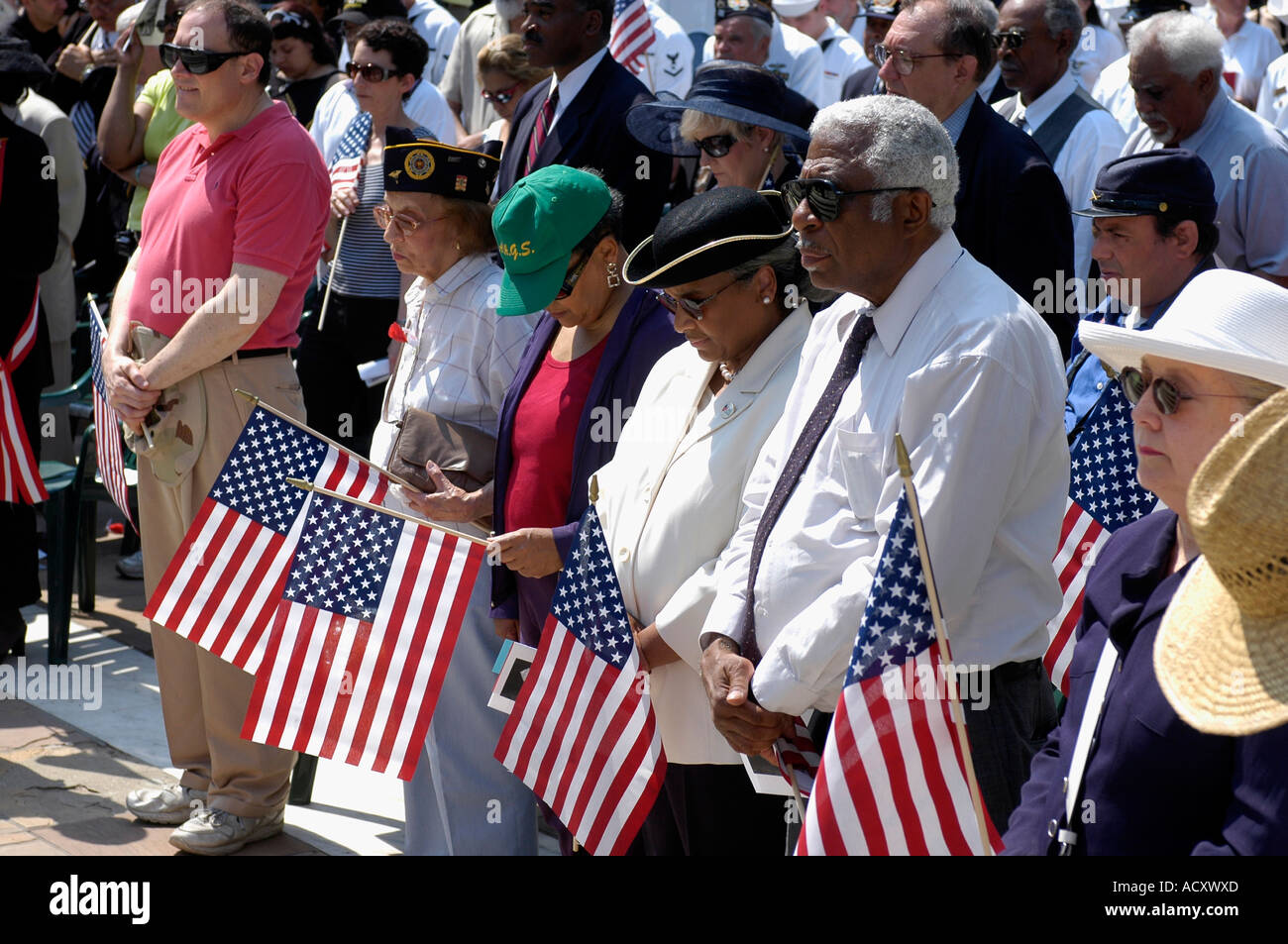 American soldiers gather in hi-res stock photography and images - Alamy