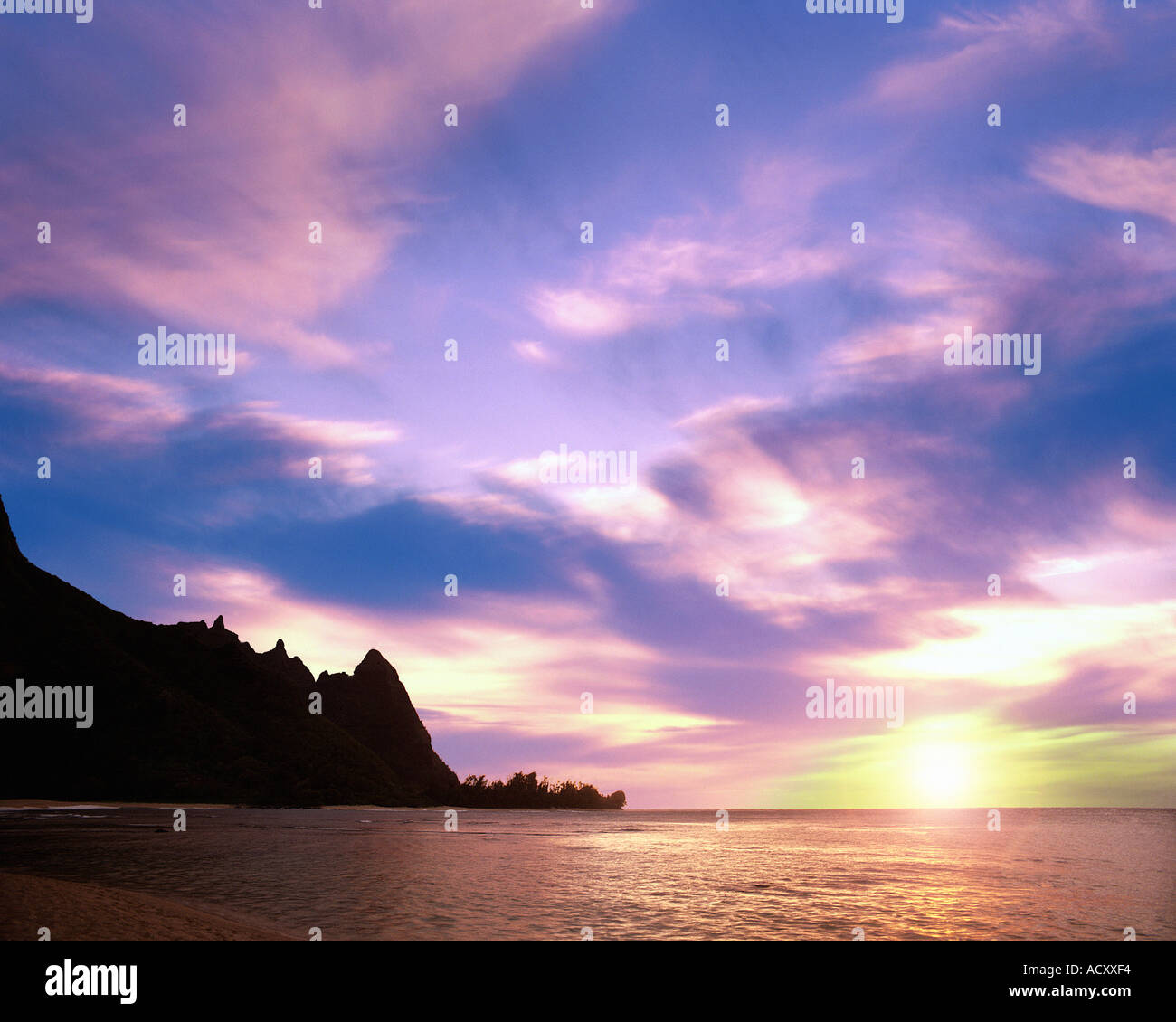 USA - HAWAII: Sunset at Haena Point also known as Bali Hai Beach on ...